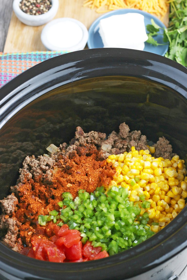 Slow Cooker Creamy Taco Pasta | Wishes and Dishes