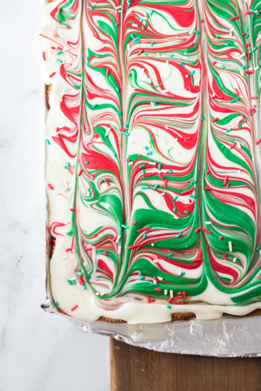 Christmas Ritz Cracker Candy | Wishes and Dishes