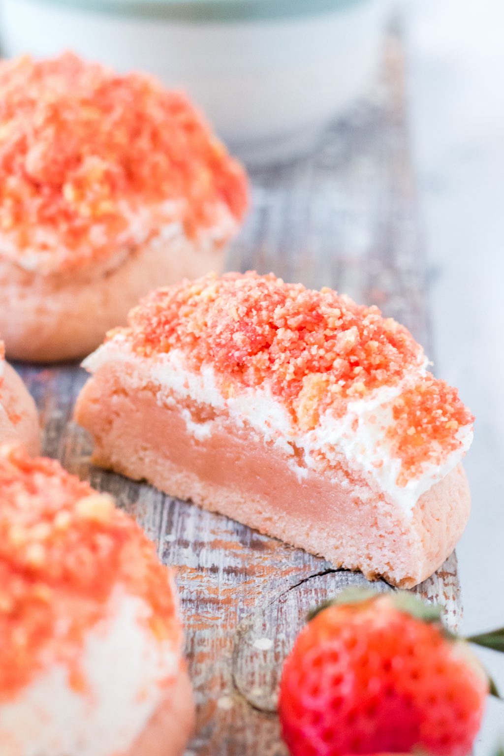 Strawberry Crunch Cookies | Wishes and Dishes