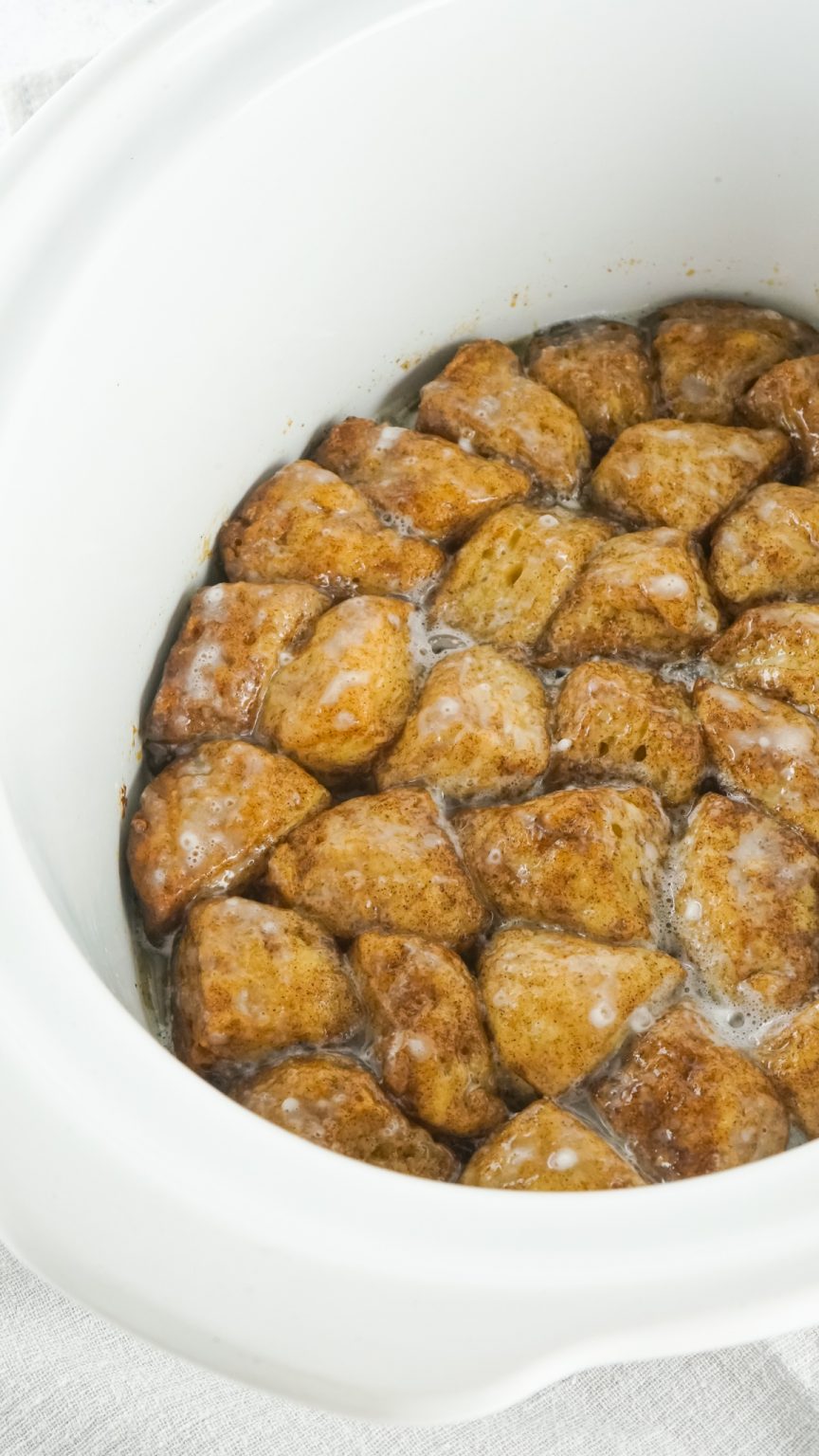 Crock Pot Monkey Bread | Wishes and Dishes