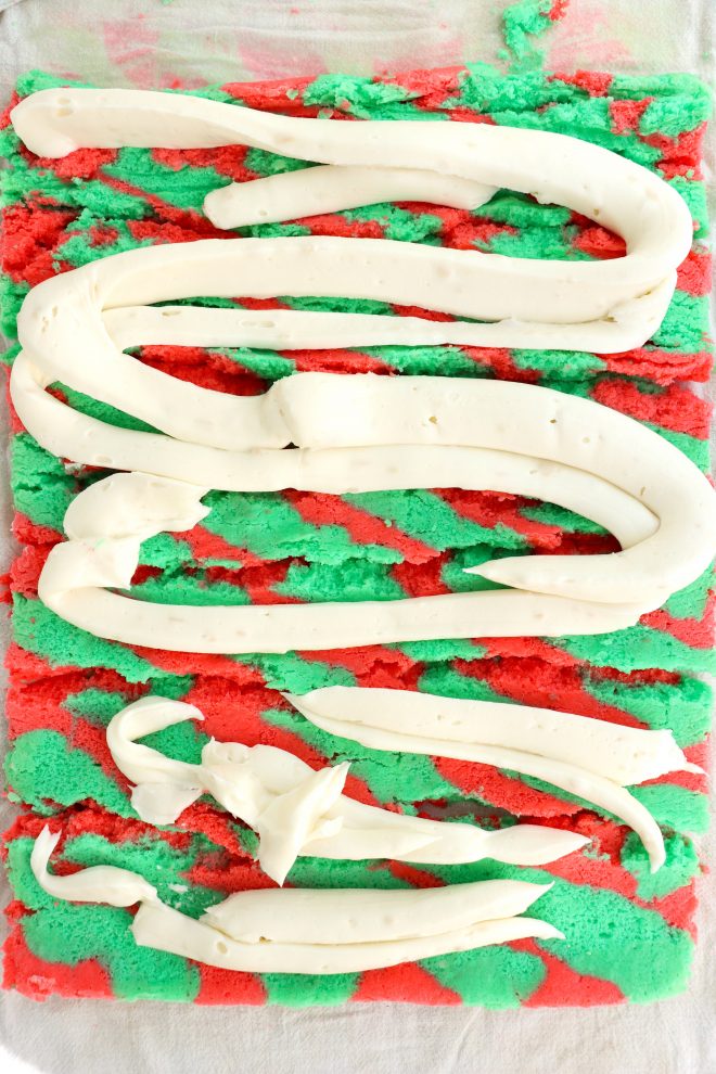 Christmas Cake Roll | Wishes and Dishes