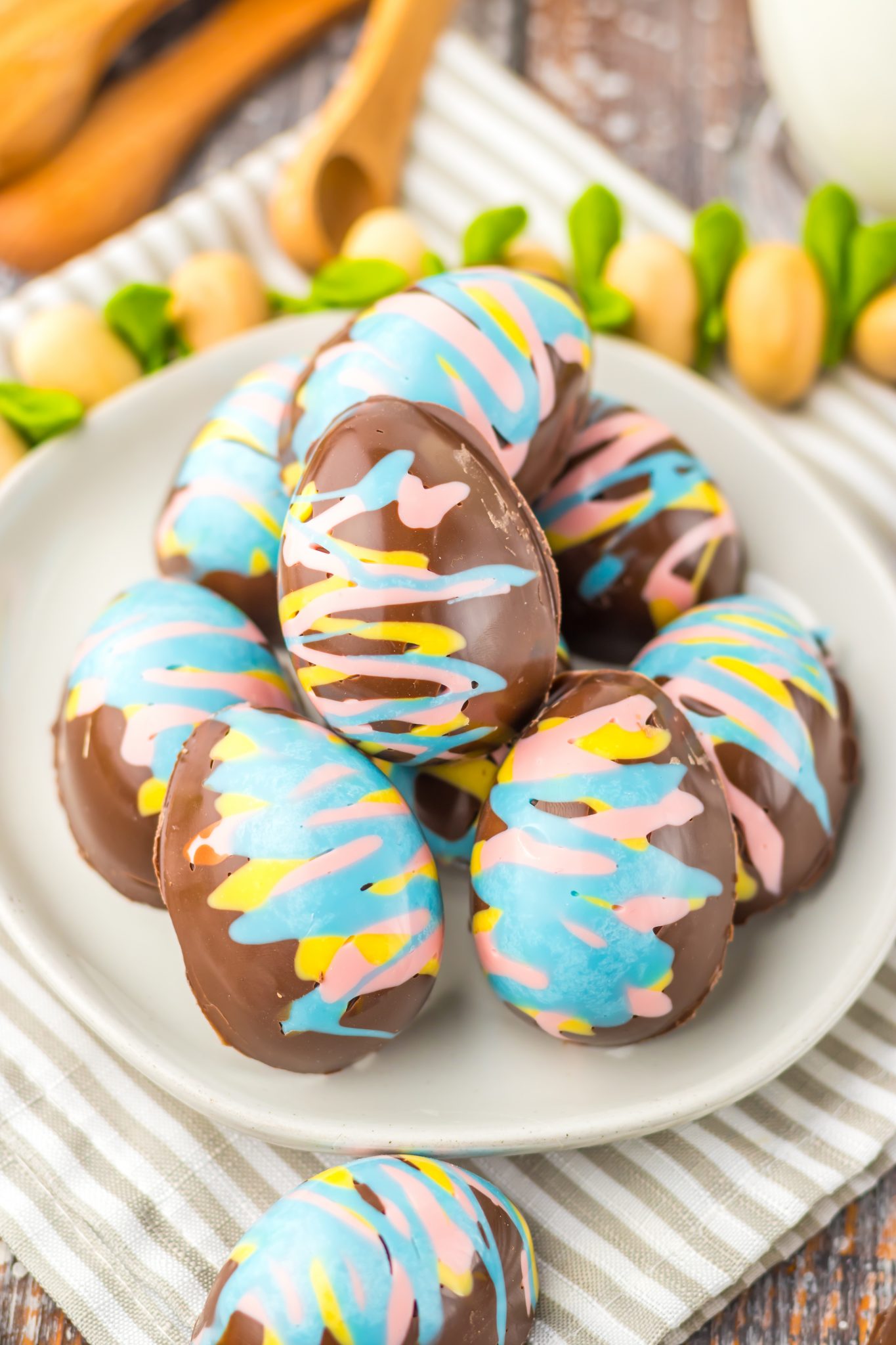 Easter Marshmallow Eggs | Wishes and Dishes