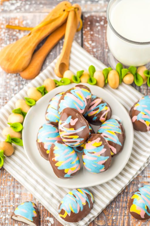 Easter Marshmallow Eggs | Wishes and Dishes